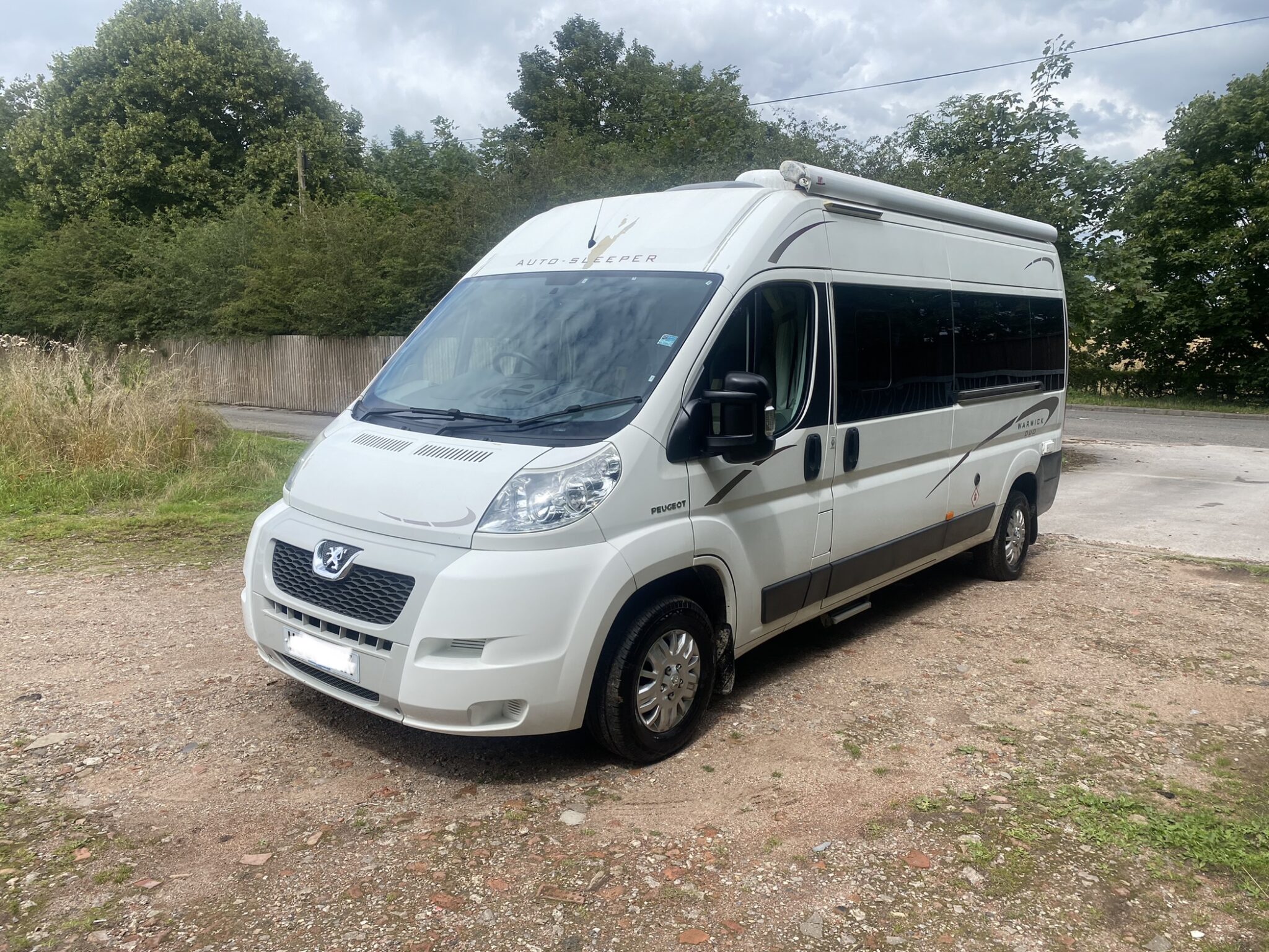 Autosleeper Warwick Duo 2 Berth 2 Belt Rear Lounge Motorhome For Sale