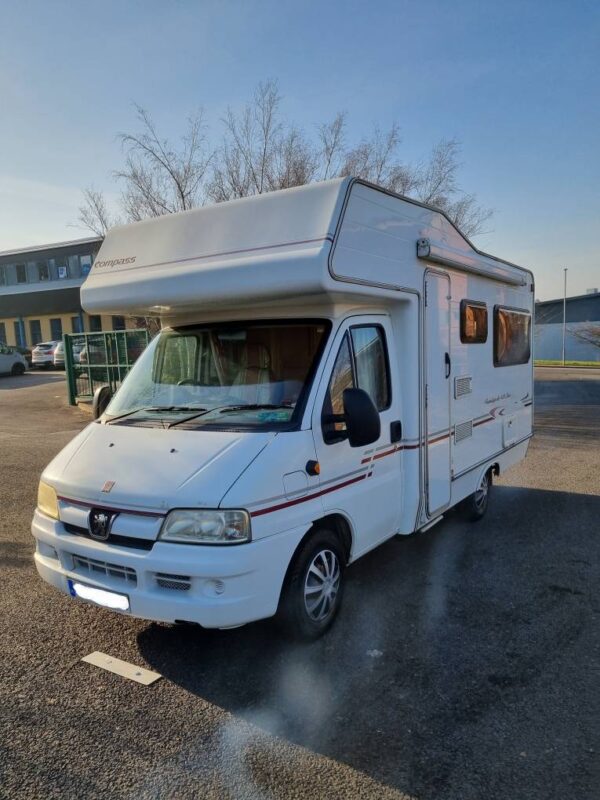 Compass Avantgarde 400 4 Berth 2 Belt U Shaped Lounge Motorhome For Sale