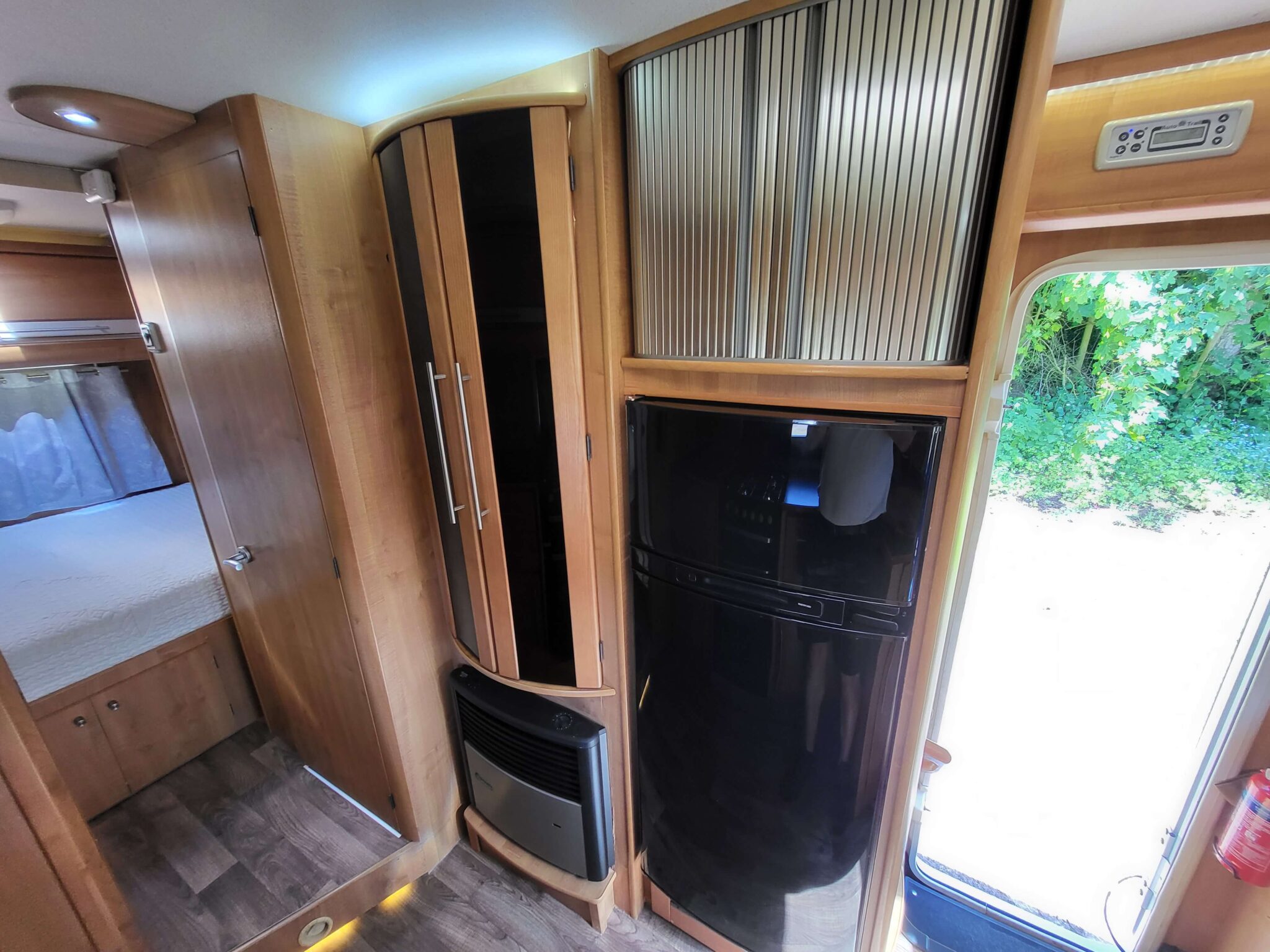 Auto-Trail Chieftain SE 4 Berth 2 Belt Rear Fixed Bed Motorhome For Sale