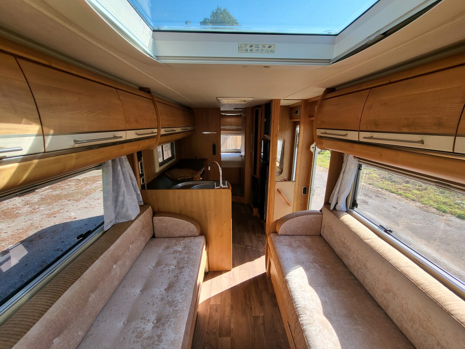 Auto-Trail Chieftain SE 4 Berth 2 Belt Rear Fixed Bed Motorhome For Sale