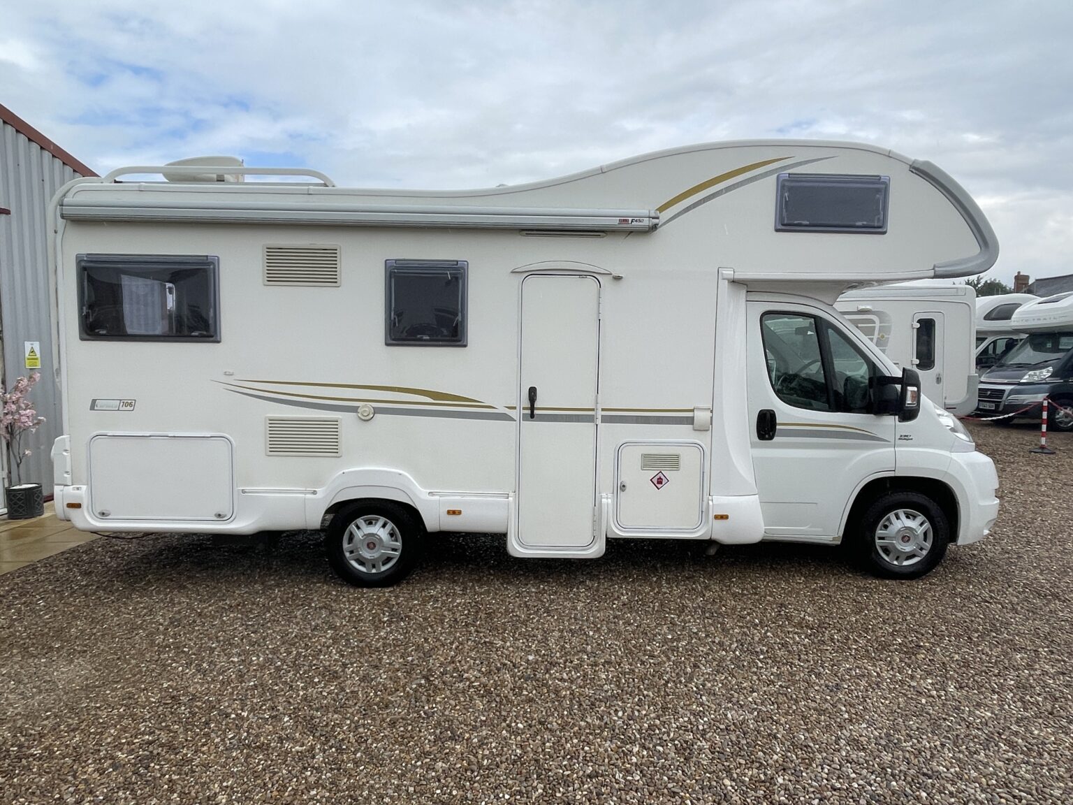 Ci Carioca 706 6 Berth 6 Berth End Lounge Motorhome For Sale