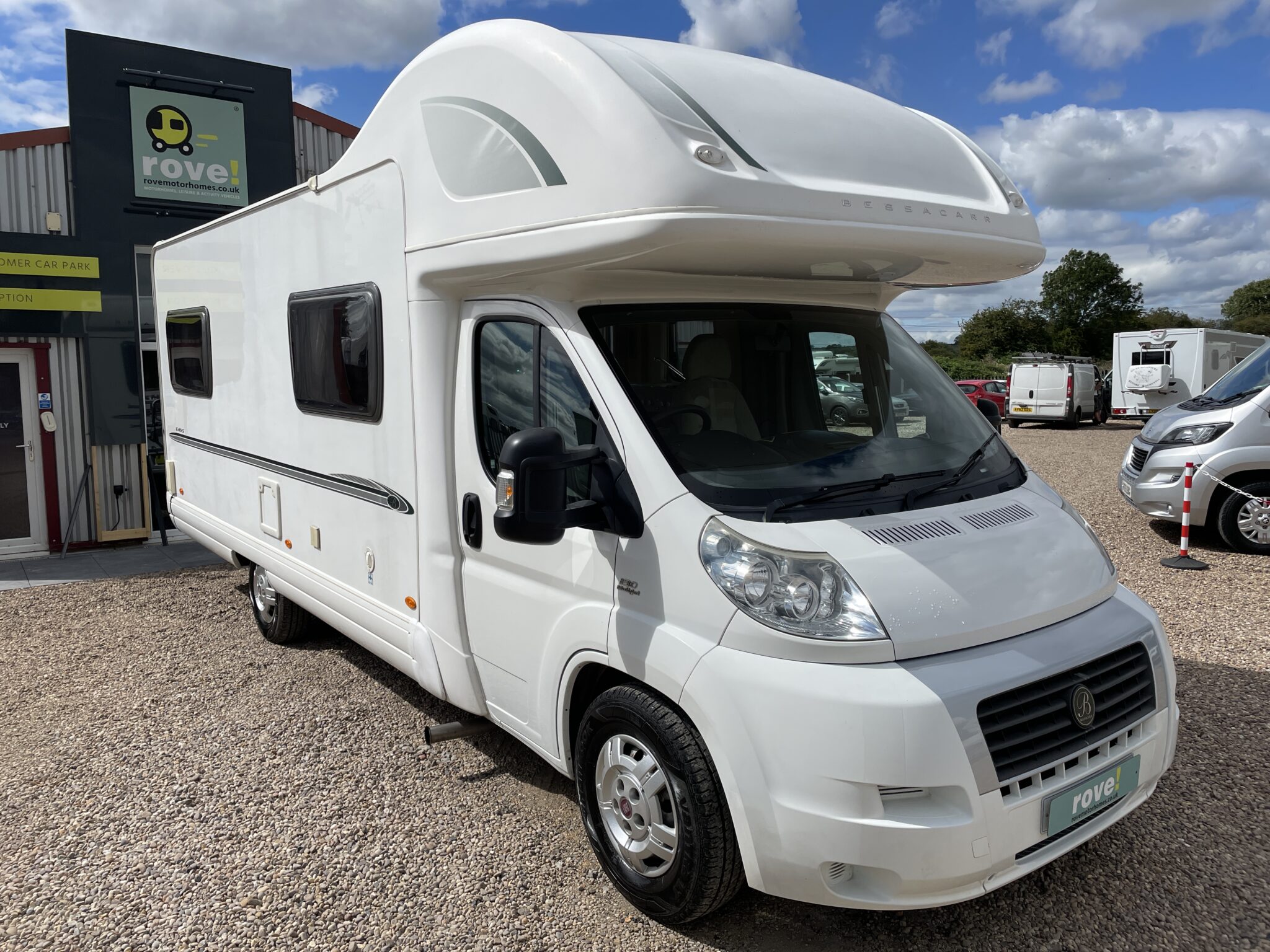 Bessacarr E495 6 Berth 6 Belt End Lounge Motorhome For Sale
