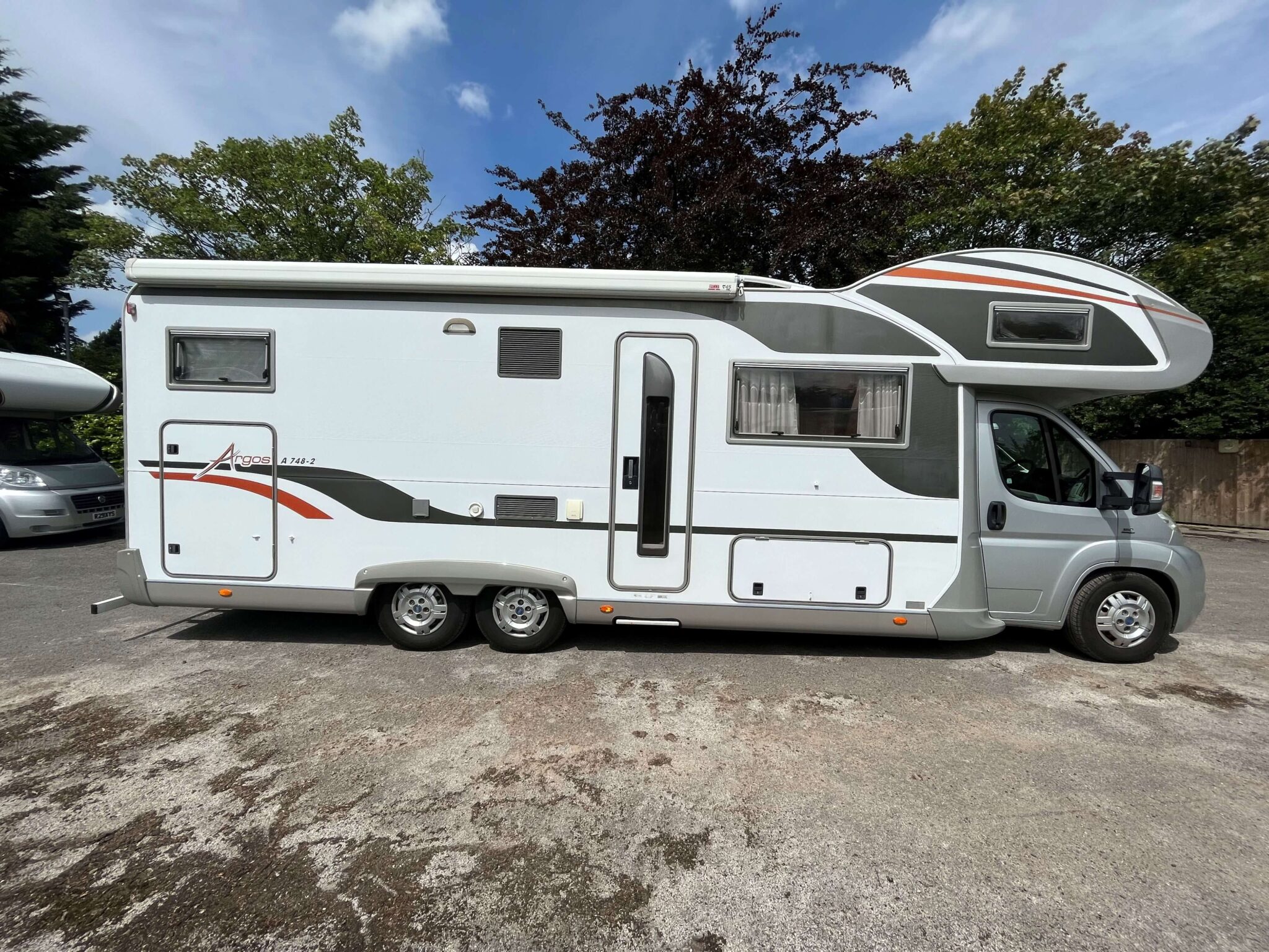 Burstner Argos 748-2 6 Berth 4 Belt Rear Garage Motorhome For Sale