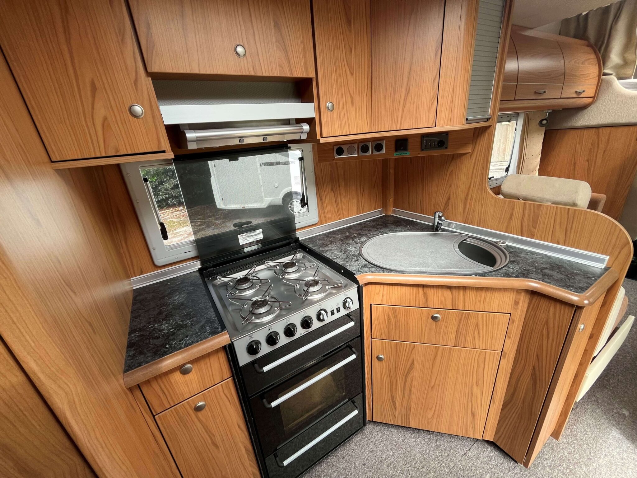 Burstner Argos 748-2 6 Berth 4 Belt Rear Garage Motorhome For Sale