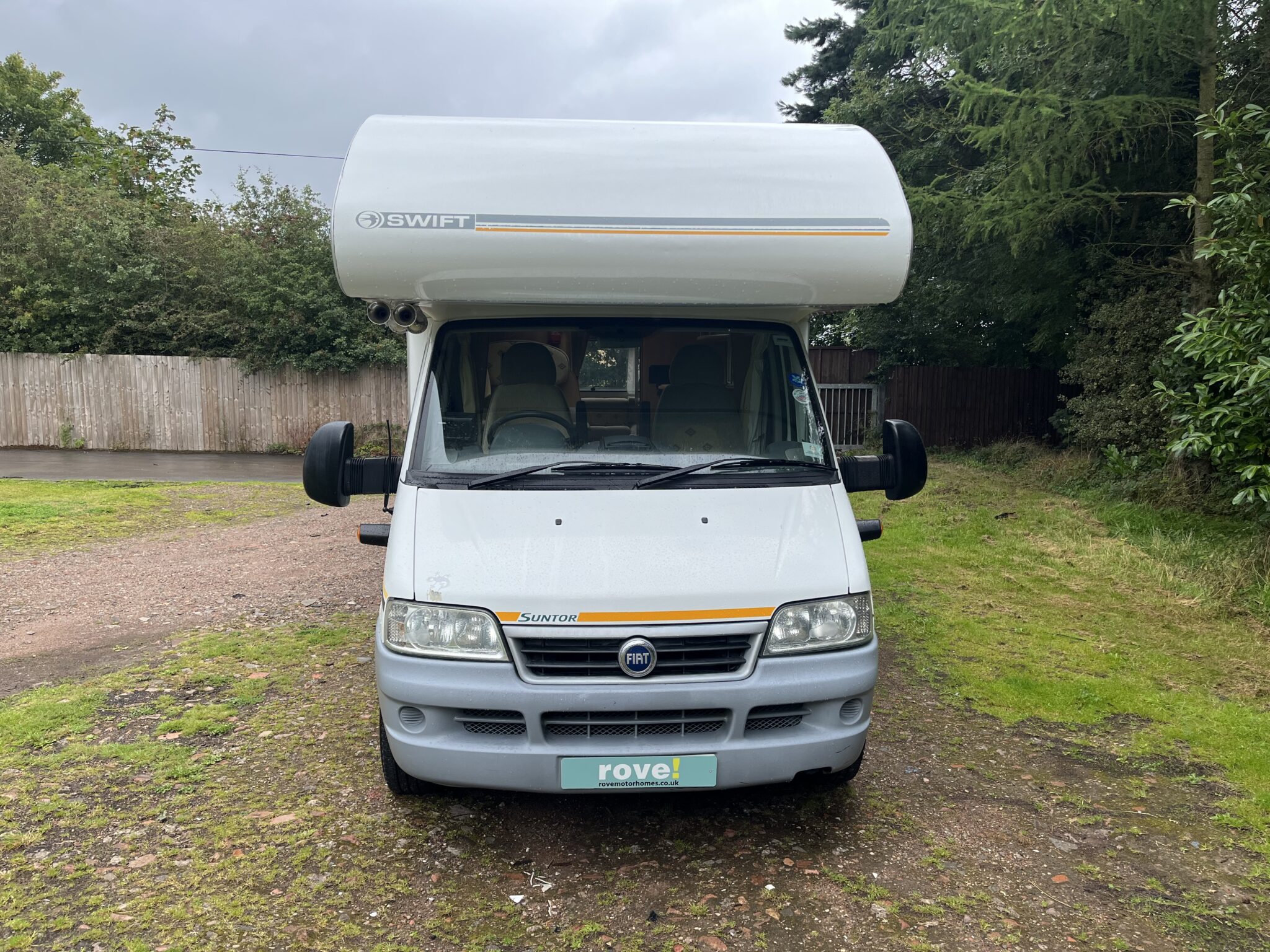 Swift Suntor 630L 6 Berth 4 Belt Rear U-Shaped Lounge Motorhome For Sale