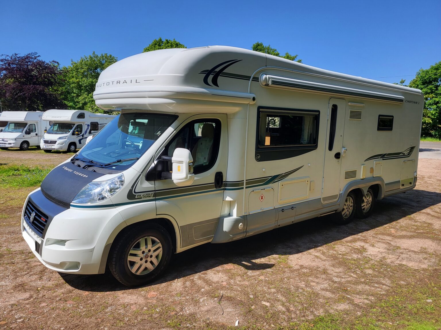 Auto-Trail Chieftain SE 4 Berth 2 Belt Rear Fixed Bed Motorhome For Sale