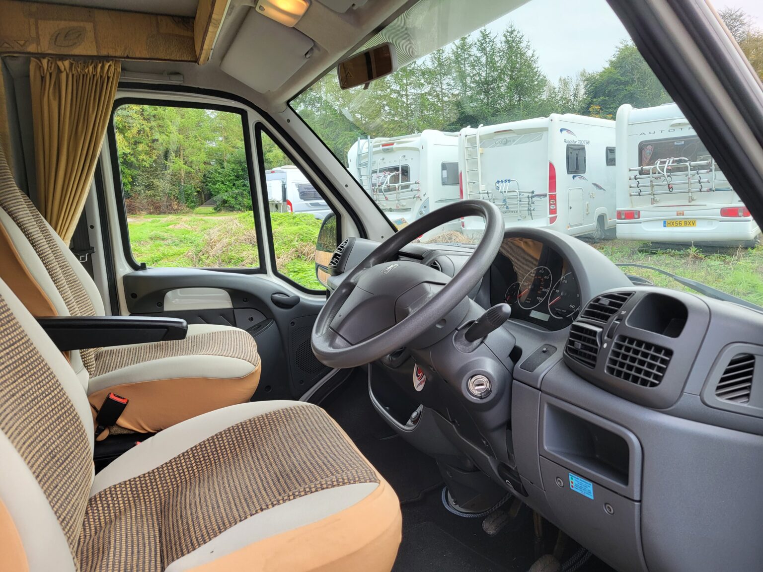 Compass Avantgarde 200 4 Berth 2 Belt Rear U Shaped Lounge Motorhome ...