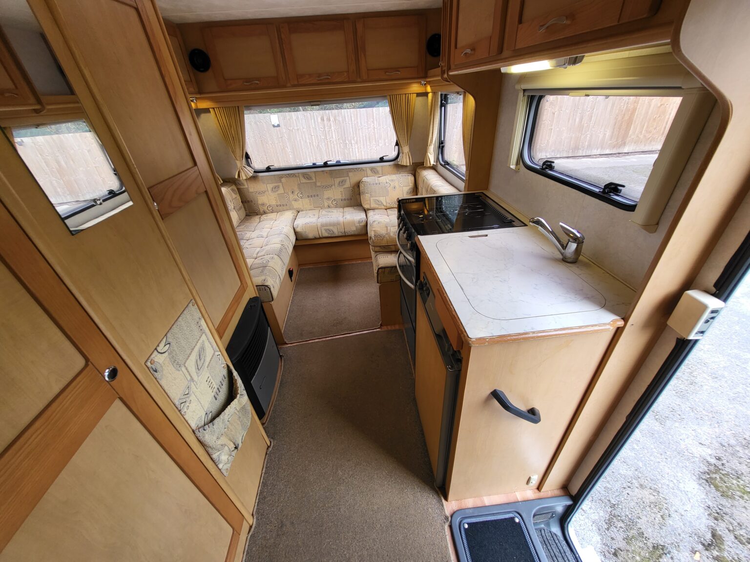 Compass Avantgarde 200 4 Berth 2 Belt Rear U Shaped Lounge Motorhome ...