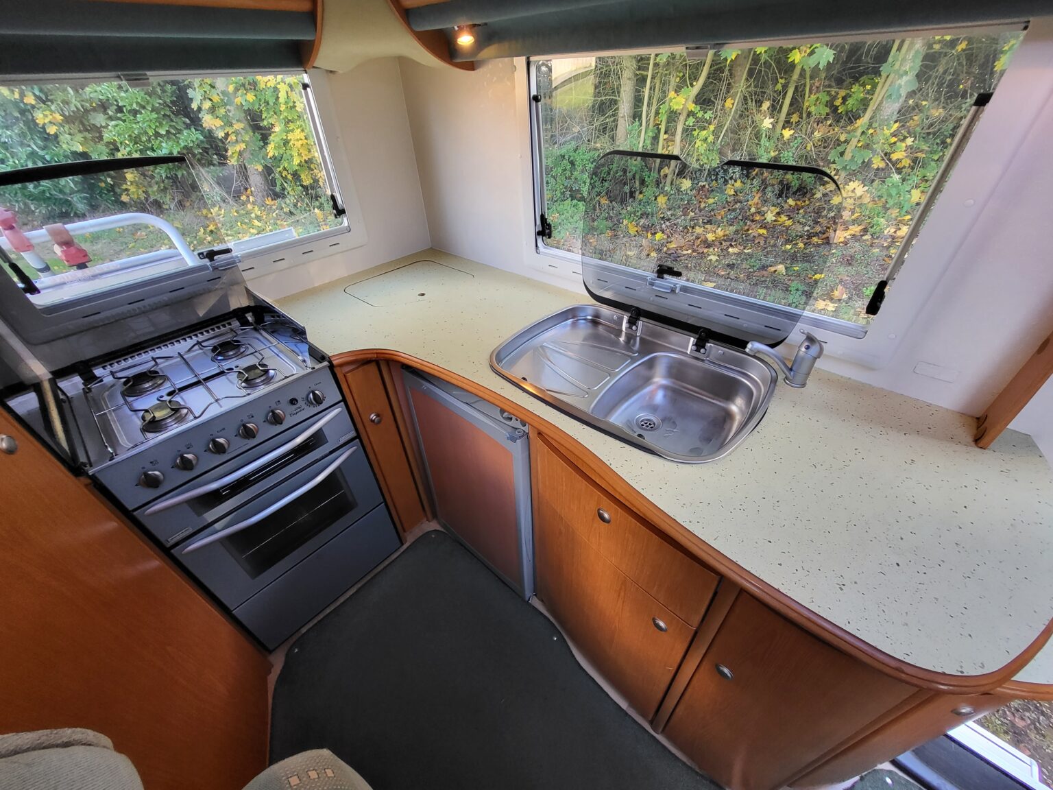 Avondale Seaspirit 4-CDS 4 Berth 4 Belt Rear Kitchen Motorhome For Sale