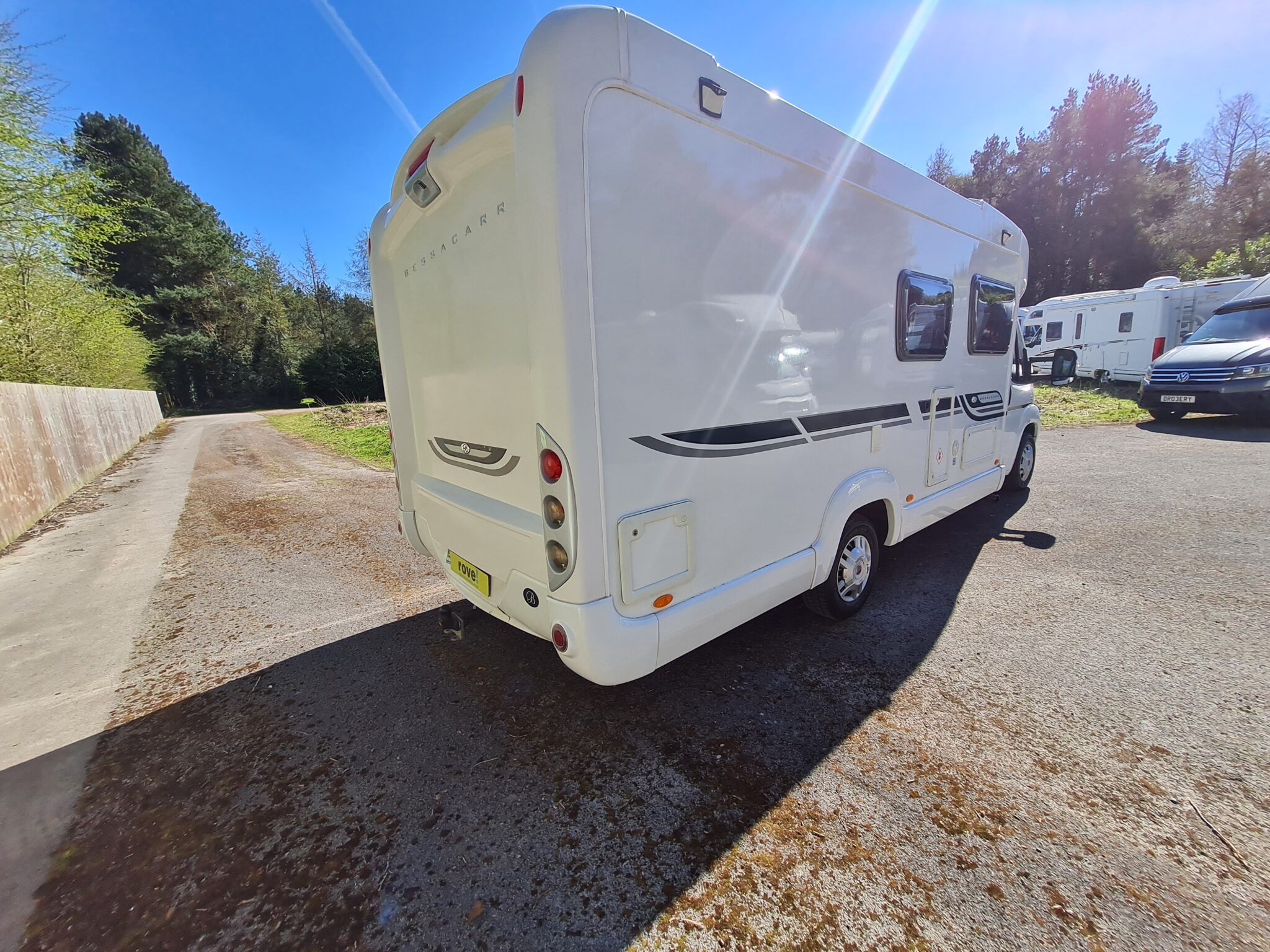 Bessacarr E560 4 Berth 2 Belt French Bed Motorhome For Sale