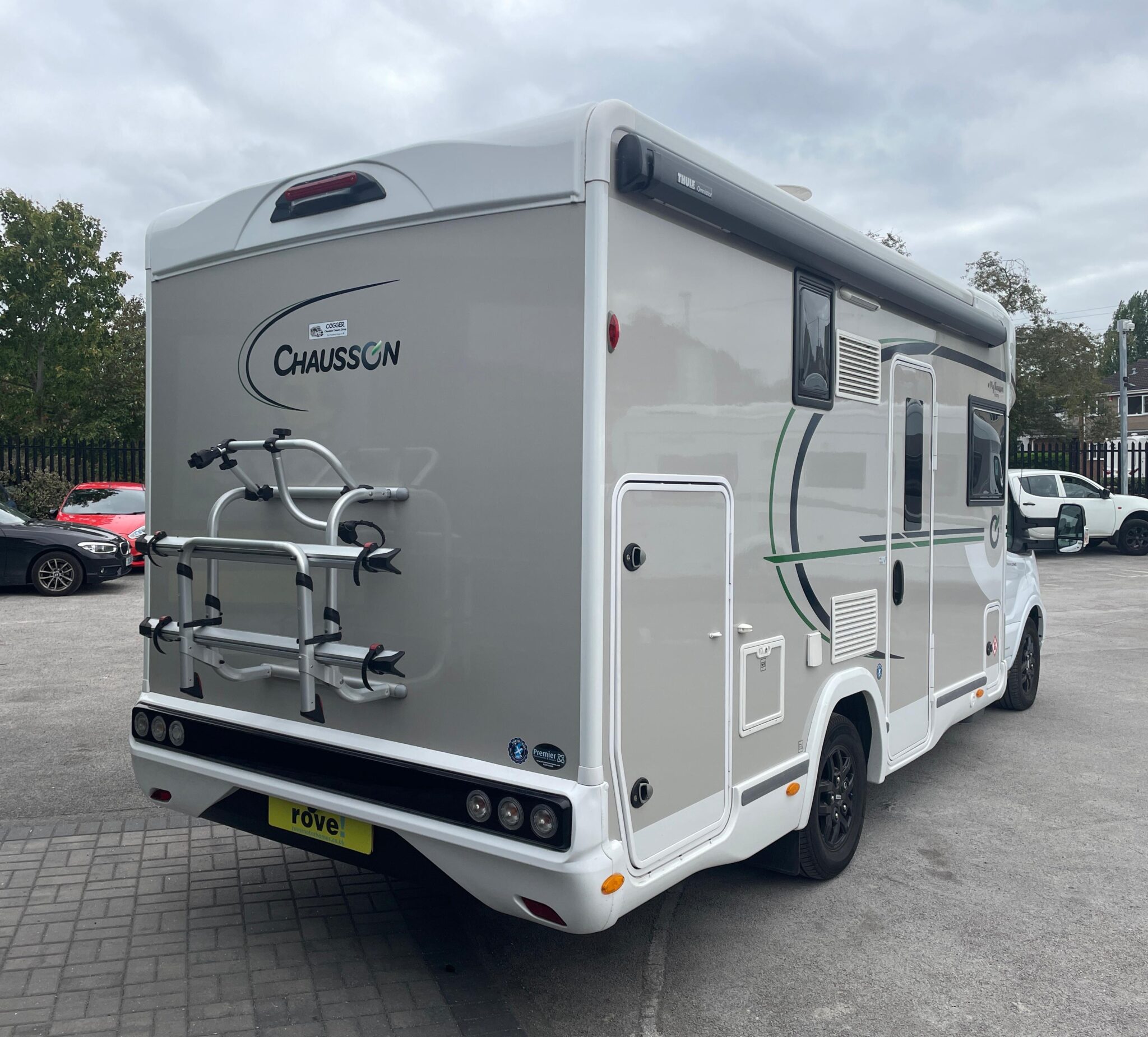 Chausson 640 Titanium Ultimate 4 Berth 4 Belt Rear Washroom Drop Down ...