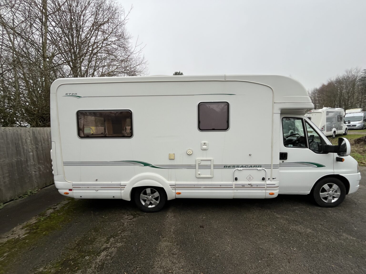 Bessacarr E720 2 Beth 2 Belt Rear Lounge Motorhome For Sale